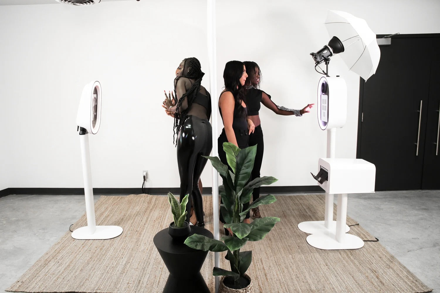 How to Sell Different Types of Photo Booths